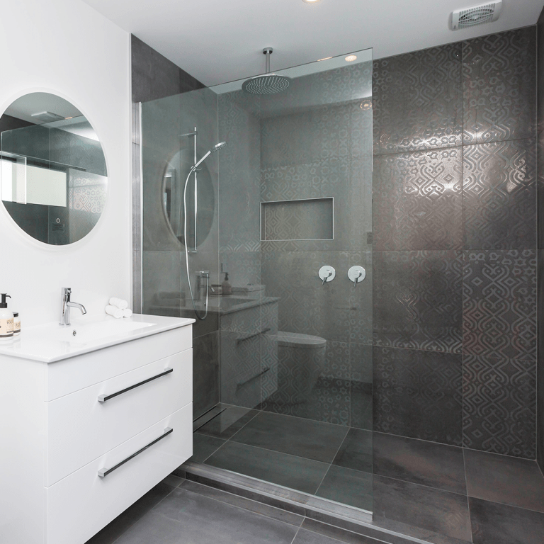 Omega Shower Door | Showerwell Home Products